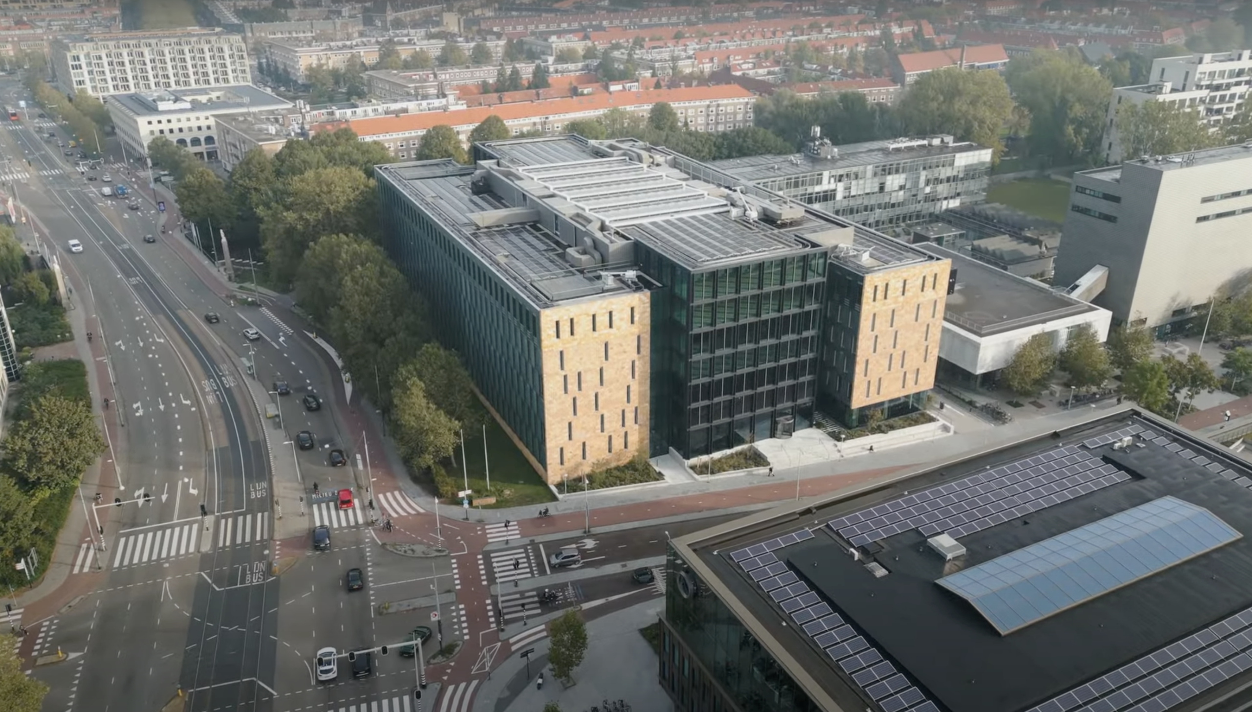 Signify transformeert Edge Stadium met slimme verlichting